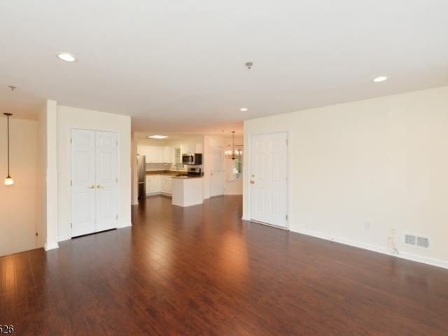 45 Royal Ave # 49