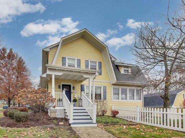 45 S Thurlow St, Hinsdale, IL 60521