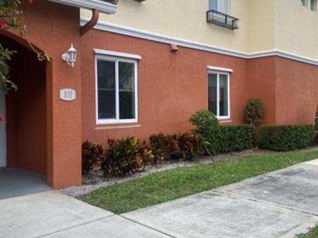45 SE Sedona Cir #101, Stuart, FL 34994