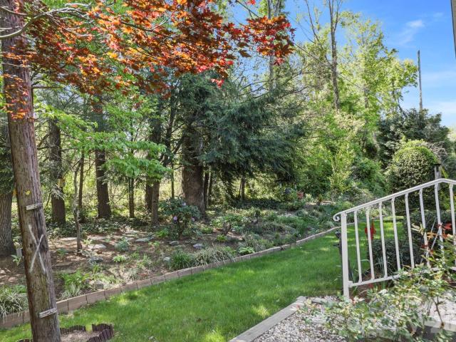 45 Shaws Creek Farm Rd, Hendersonville, NC 28739 | MLS #4373 | Compass