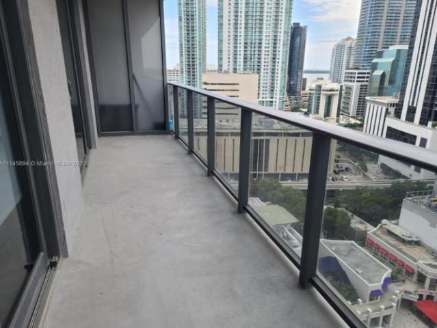 45 SW 9th St #1704 Miami, FL 33130