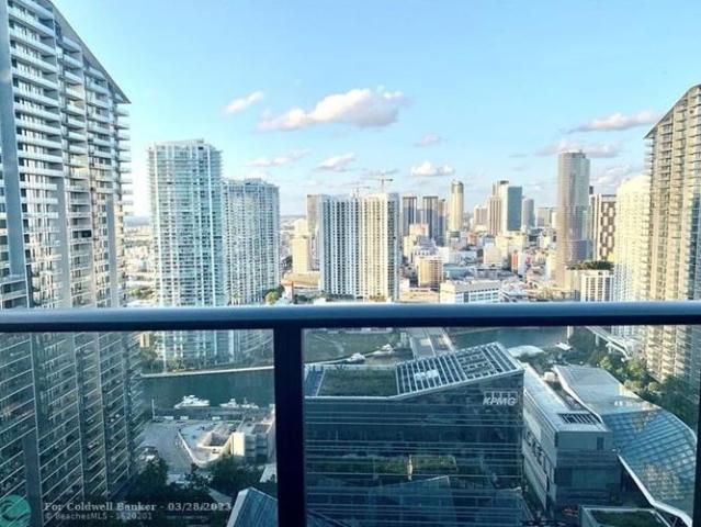 45 SW 9th St #3508, Miami, FL 33130
