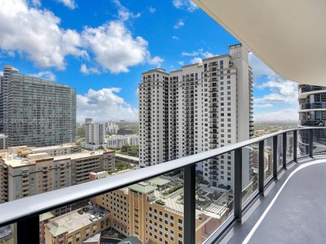 45 SW 9th St Apt 1806, Miami, FL 33130