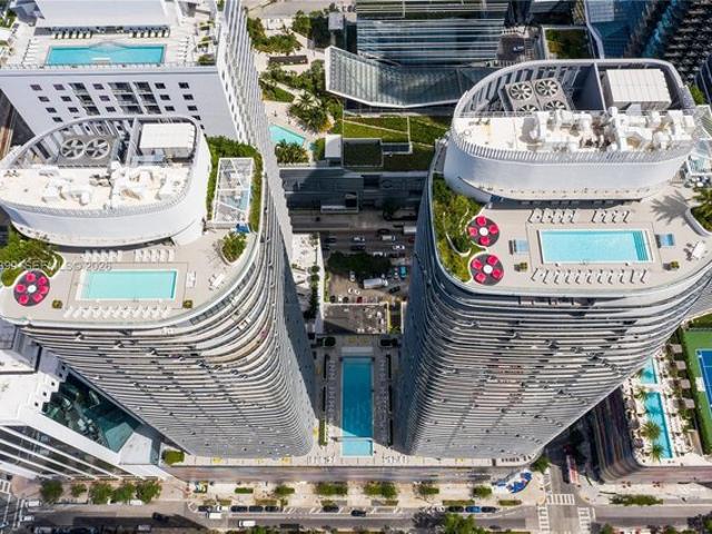 45 SW 9th St Apt 2009, Miami, FL 33130