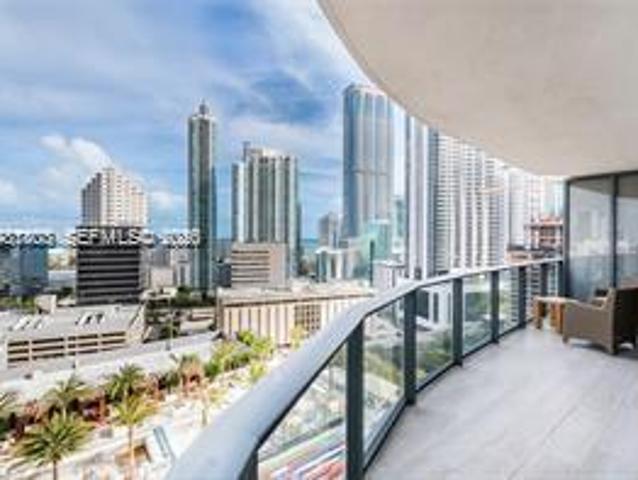 45 SW 9th St, Unit 1701, Miami, FL 33130 | MLS #A12012 | Compass