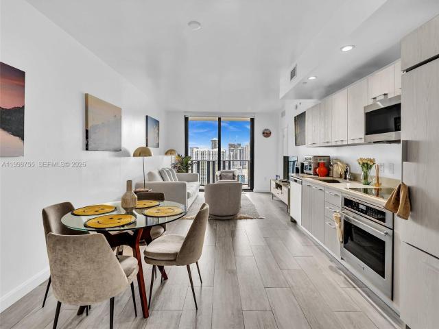 45 SW 9th St, Unit 3609, Miami, FL 33130 | MLS #A11998 | Compass
