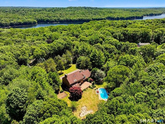 45 Stones Throw Rd, Easton, CT 06612