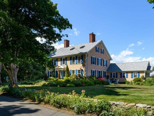 45 Stumpfield Rd, Kensington, NH 03833