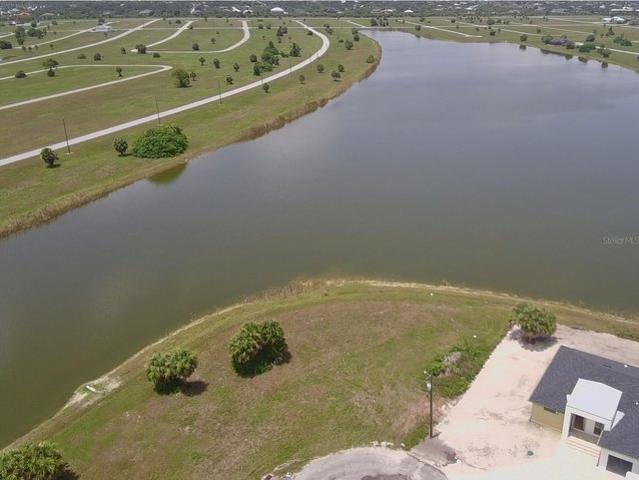 45 Sunflower Dr, Placida, FL 33946