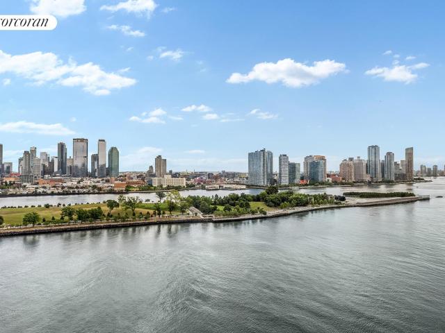 45 sutton place s 18e