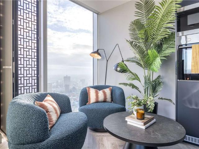 45th Floor Lux apartment with parking included. Furnished three double bedroom apartment with unrivalled facilities