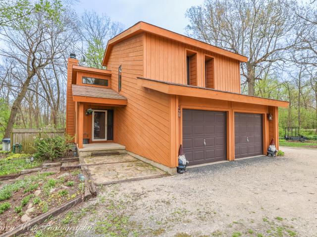 45W984 Mcdonald Road
