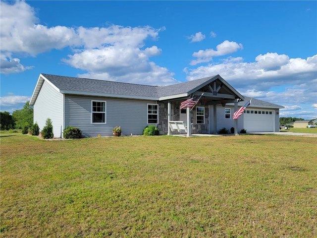 46049 St Lawrence Dr, Perham, MN 56573