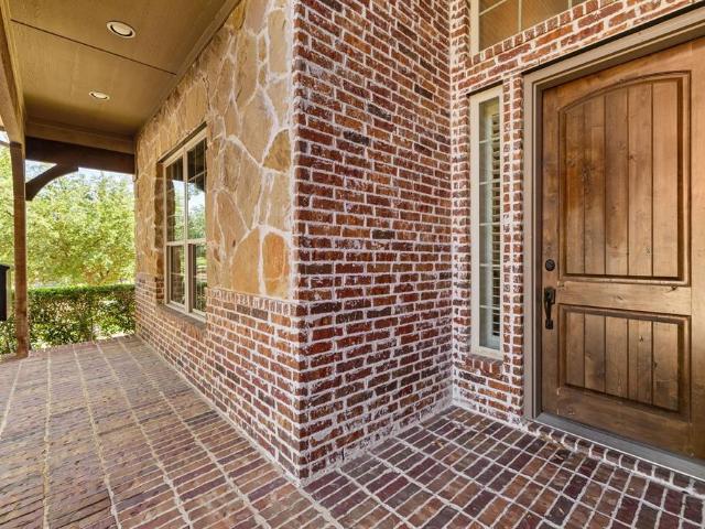 4604 Golden Mew Drive