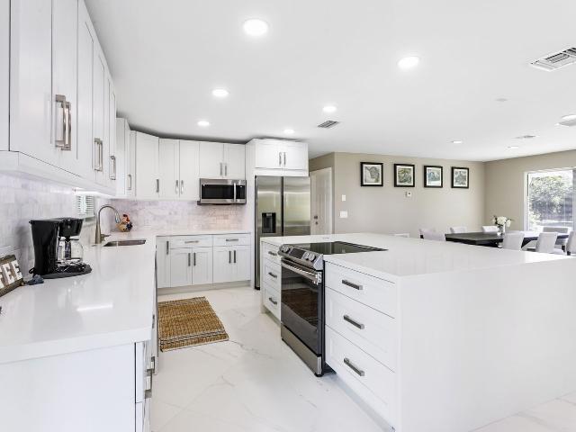 4604 Grove Street, West Palm Beach, US, FL