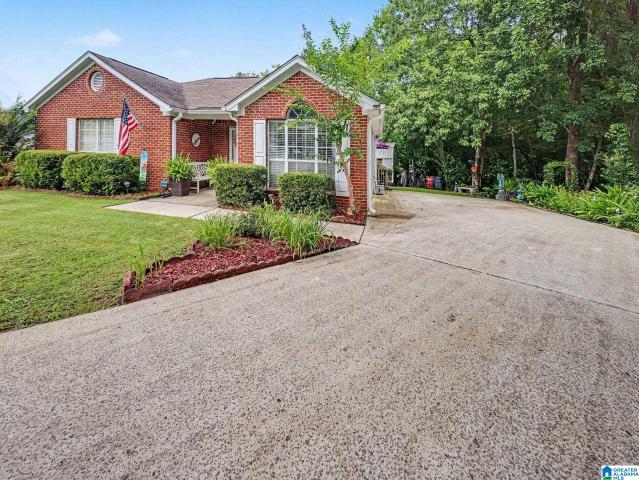 4604 Lakes Edge Cove