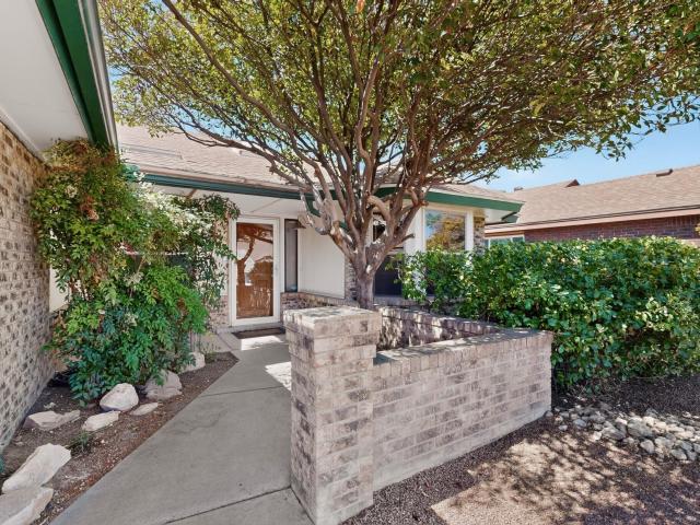 4604 Prairie View Road NW