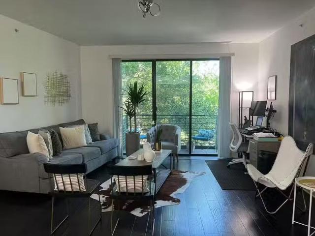 4605 Cedar Springs Rd #205, Dallas, TX 75219