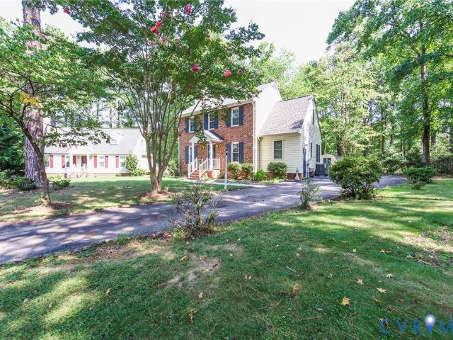 4605 English Cedar Court