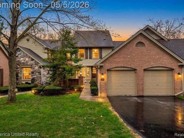 4605 Golf View Dr, Genoa Township, MI 48116