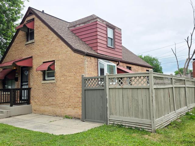 4606 N Sherman Blvd