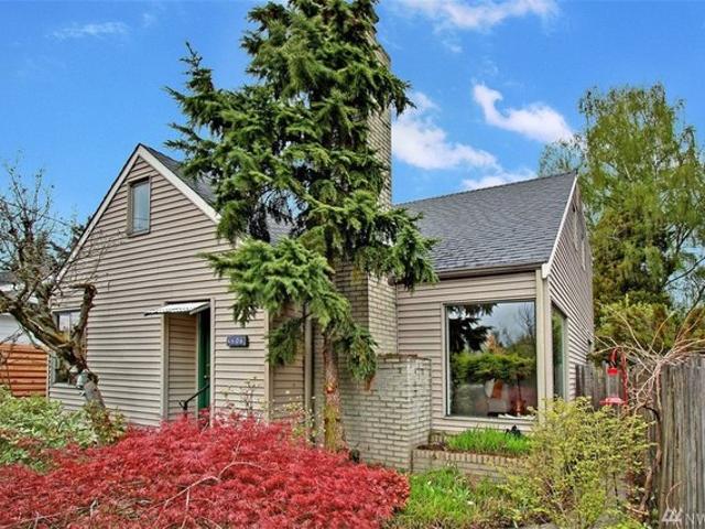 4606 NE 47th St, Seattle, WA 98105