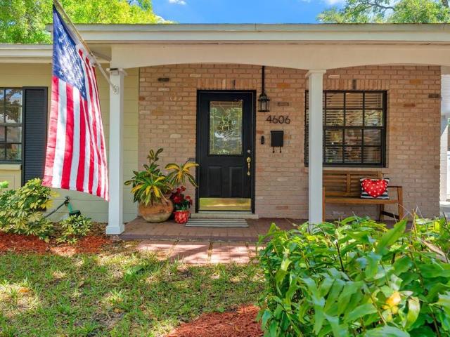 4606 S Esperanza Ave, Tampa, FL 33611 | MLS #TB8489 | Compass