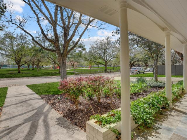 4606 Waynesboro Dr, Houston, TX 77035 | MLS #81252 | Compass