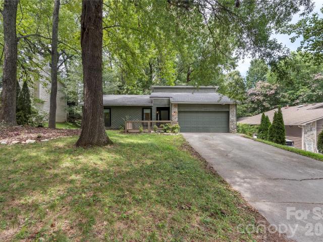 4607 Cricklewood Lane