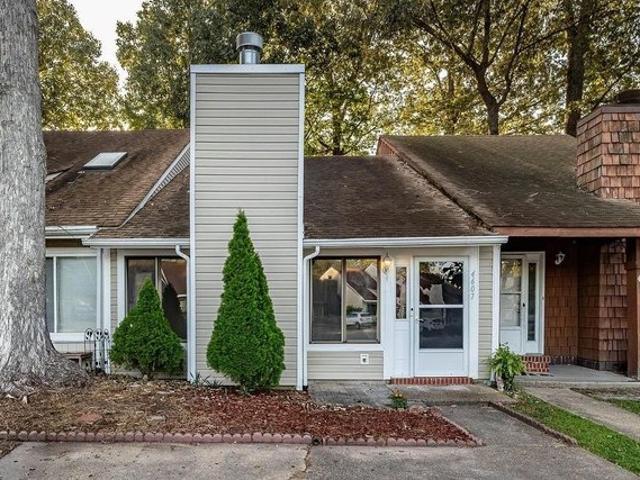 4607 Glencoe Ln, Virginia Beach, VA 23464