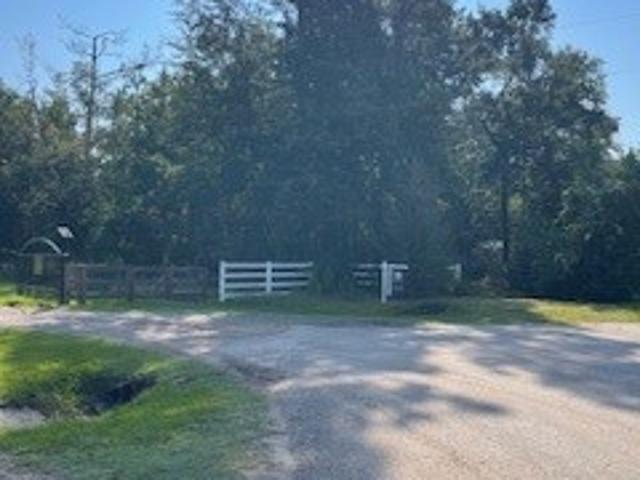 4607 Woodpeckers Grove