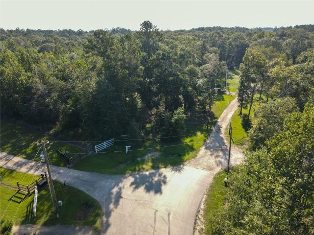 4607 Woodpeckers Grove