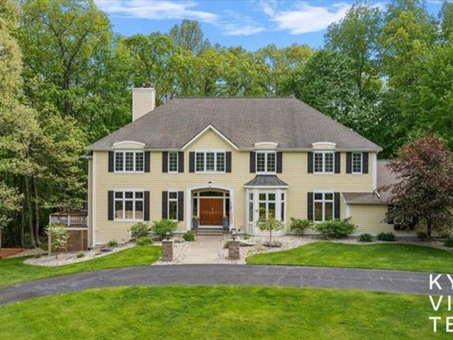 4608 Old Grand River Trl NE, Ada, MI 49301
