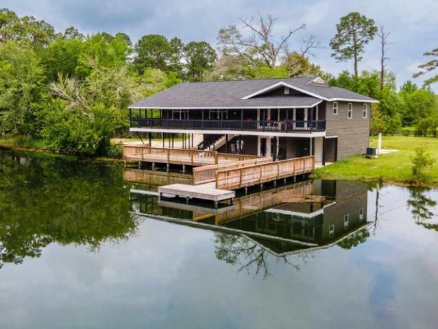 4608 Riley Rd, Milton, FL 32583