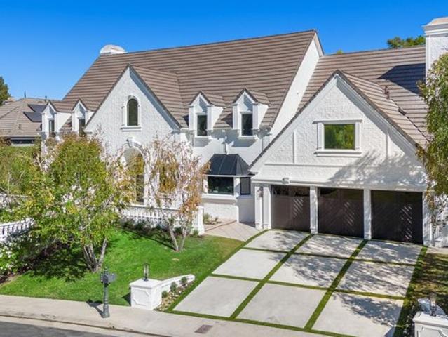 4608 Westchester Dr, Woodland Hills, CA 91364