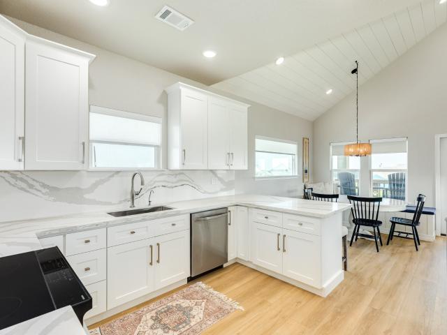 4609 Blue Water Highway