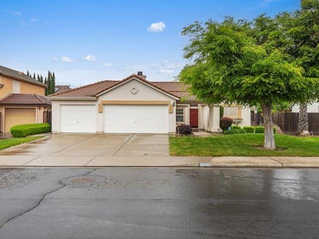 4609 Sun West Dr, Salida, CA 95368