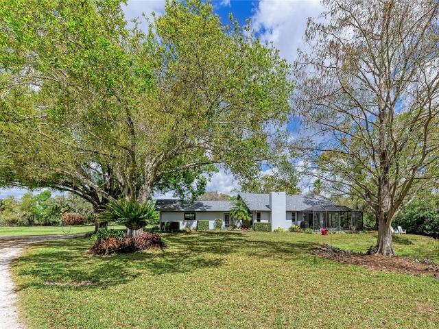 4609 44th Ave E, Bradenton, FL