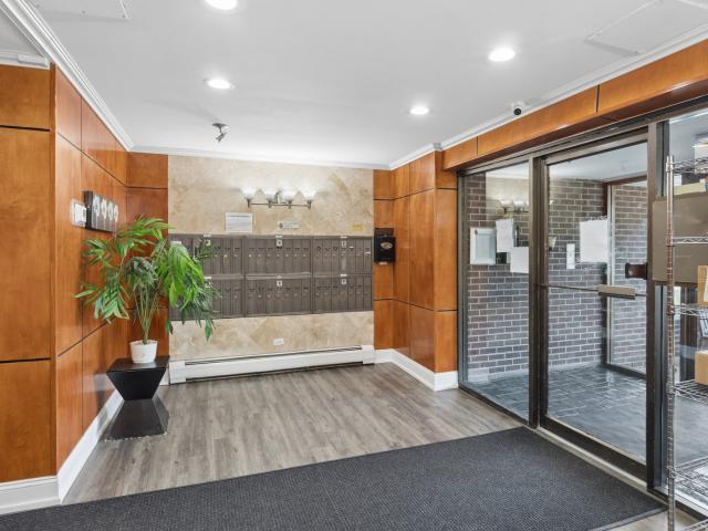4600 N Cumberland Avenue # 205