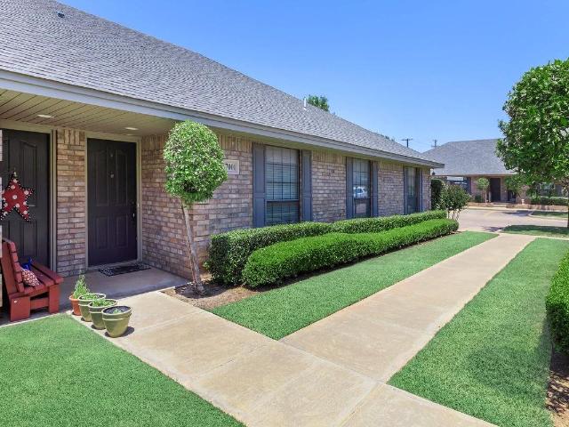 4600 Old Jacksboro Hwy, 2 beds, 2 full baths