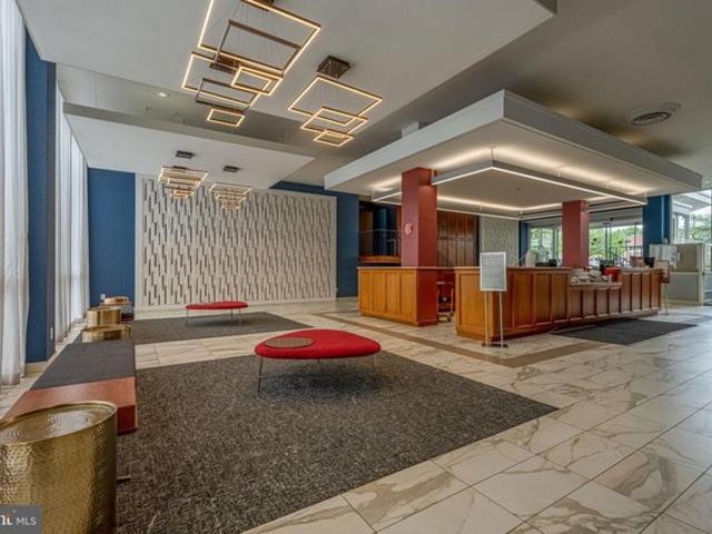 4600 Duke St Apt 1009, Alexandria, VA 22304
