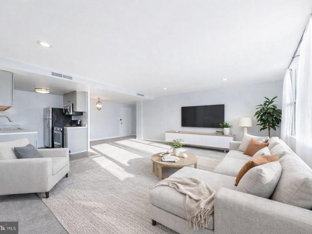 4600 Duke St, Unit 413, Alexandria, VA 22304 | MLS #VAAX2052