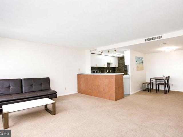 4600 Duke Street # 1122