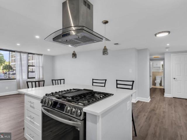 4600 Duke Street # 303