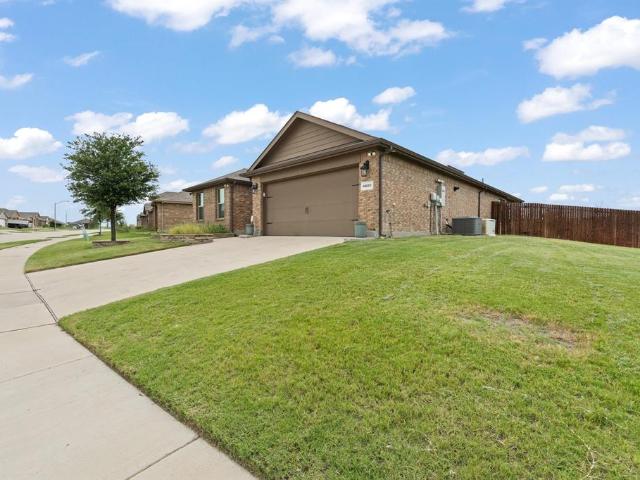 4600 Fringetree Way