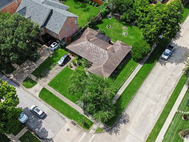 4600 Pin Oak Lane
