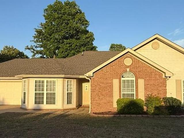 4600 Summit Ridge Dr, Jonesboro, AR 72404