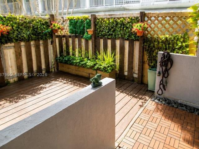 4600 SW 67th Ave Apt 127, Miami, FL 33155