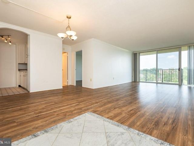 4600 S Four Mile Run Dr Apt 1207, Arlington, VA 22204