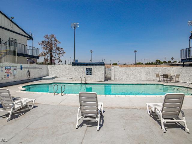 4600 S University Center Dr, Unit 99, Las Vegas, NV 89119 | MLS #2660